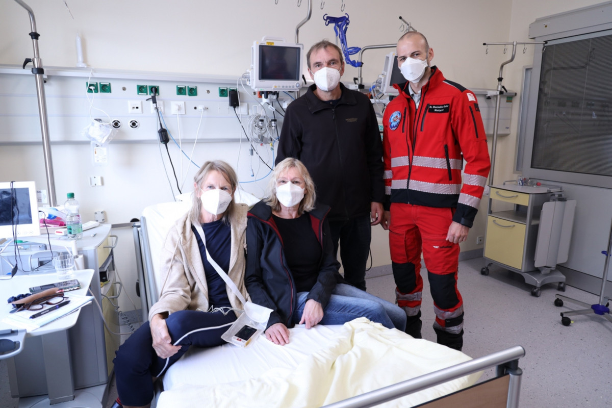 Jeder kann im Notfall helfen: Prüfen. Rufen. Drücken