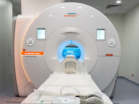 Schnellere Diagnostik mit neuem 3-Tesla-MRT